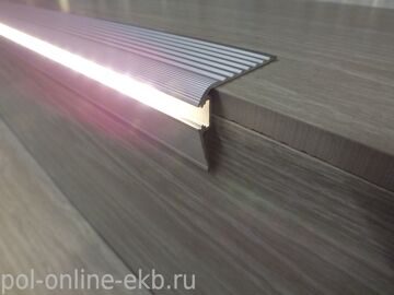 Профиль для ступеней с подсветкой